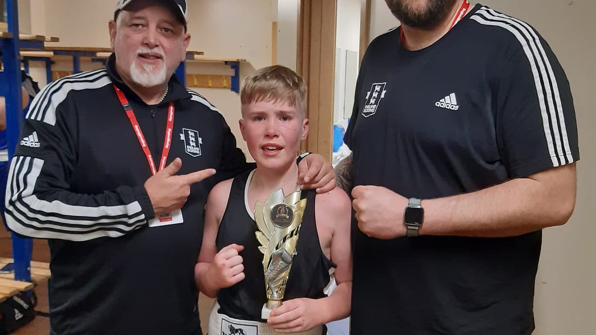 Norton Radstock ABC coach beams for impressive young boxer | mnrjournal ...