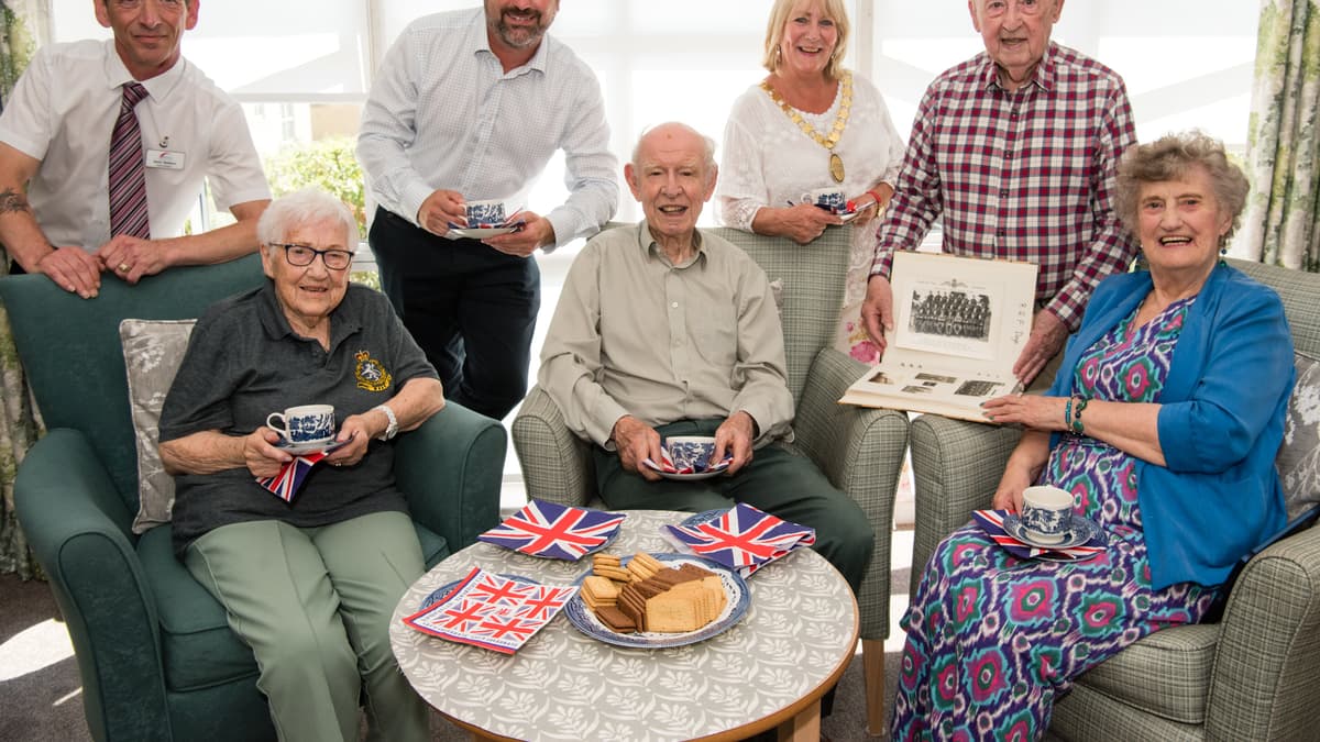 Councillors meet Bath veterans after Armed Forces Day ceremony ...