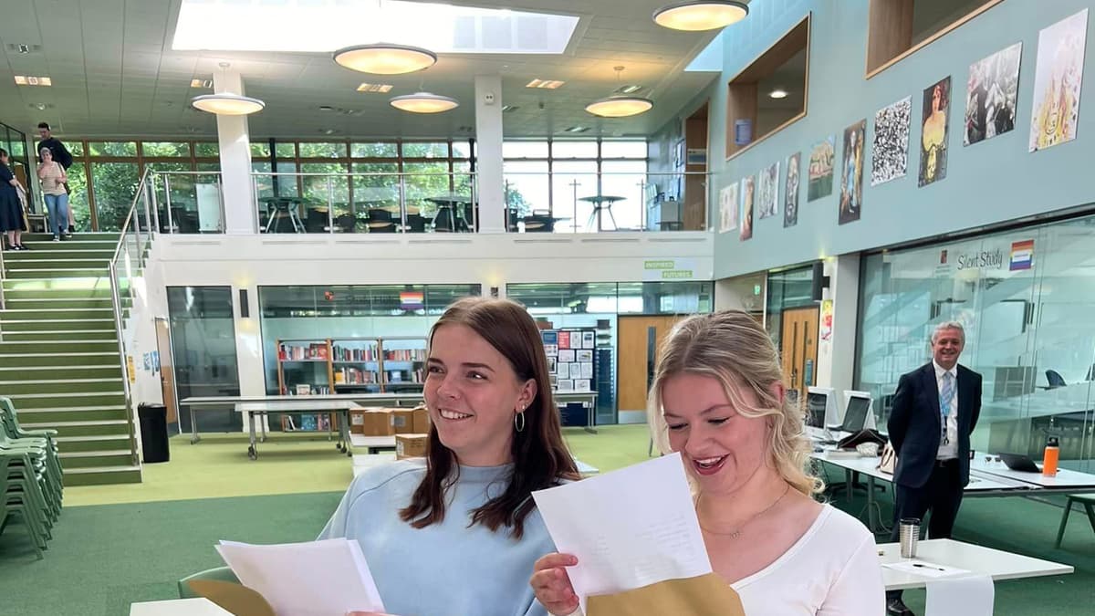 Writhlington School leavers celebrate top notch A Level results ...
